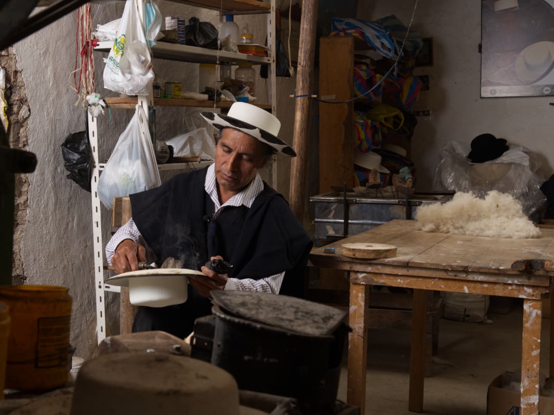 Vive Ecuador: Turismo Comunitario en los Andes y la Amazonia